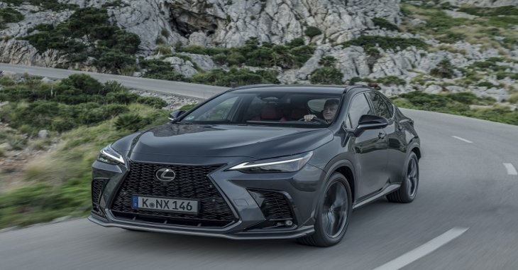 Yeni nesil Lexus NX “güvenli Otomobil” ödülü'nü aldı